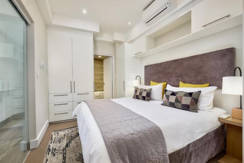 The Regency Apartment Hotel Menlyn Hotel, Pretoria The Regency Apartment Hotel Menlyn Hotel, Pretoria